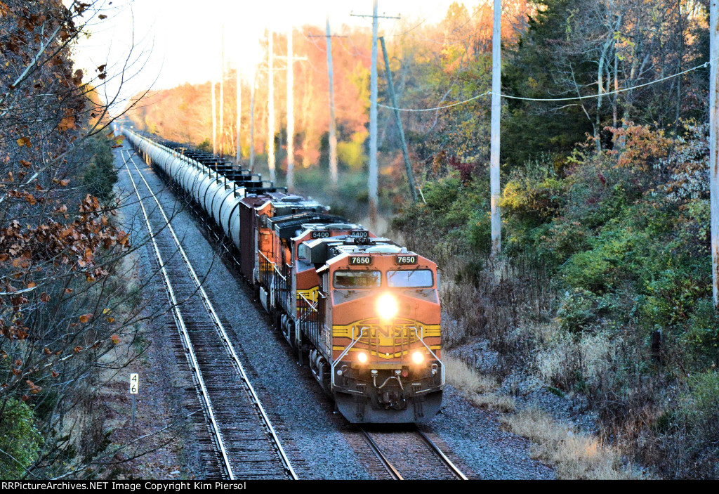 BNSF 7650 CSX Train K140 Crude Oil Loads